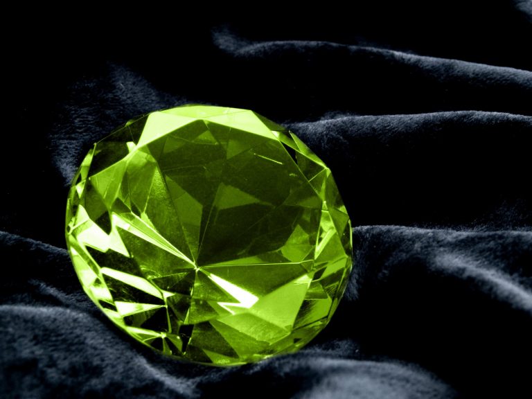 Guide to 20+ Green Gemstones: Meanings, Properties, Uses & Facts