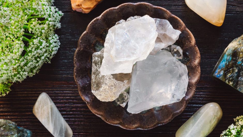 Ultimate list of 36 White Gemstones: Meanings, Pictures, Properties and ...