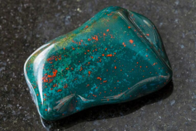 Bloodstone (Heliotrope): Everything You Need To Know