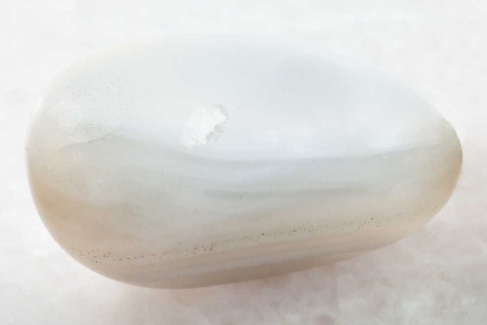 Ultimate list of 36 White Gemstones: Meanings, Pictures, Properties and ...