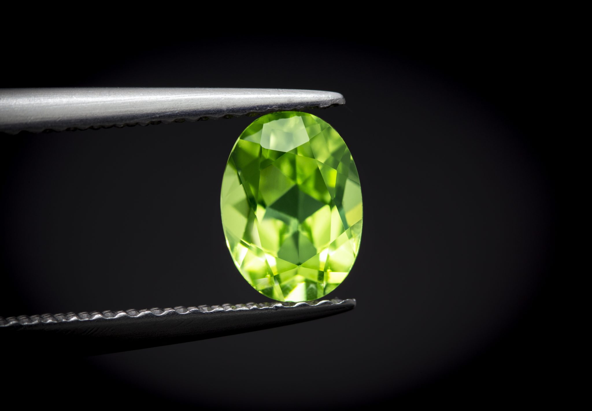 August Birthstones Guide: Peridot, Sardonyx and Spinel