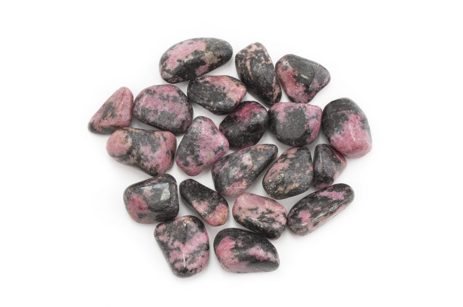 Rhodonite: Meaning, Healing Properties & Uses of this Pink Crystal