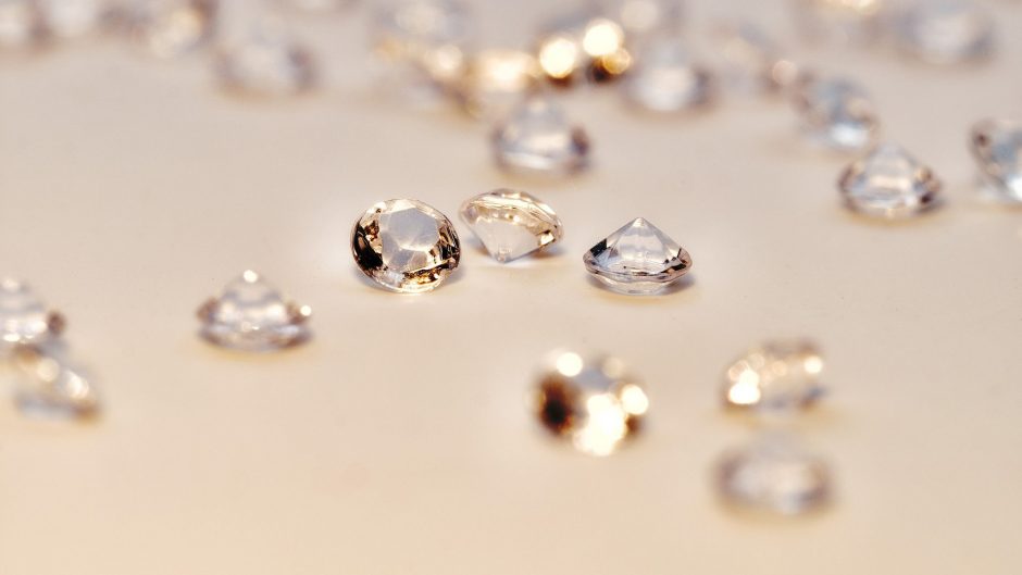 What is a VVS Diamond? Everything About VVS1 & VVS2