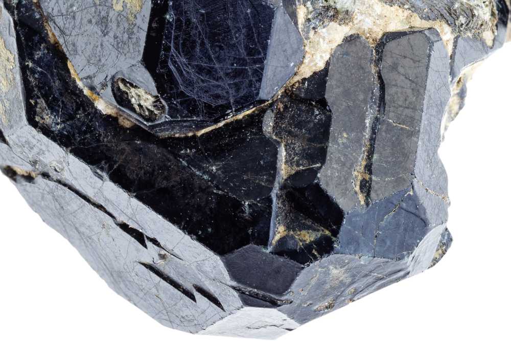 Pleonaste: Meaning, Properties, Facts and More