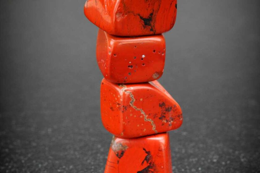 Ultimate List of 34 Red Gemstones and Crystals: Names, Pictures ...