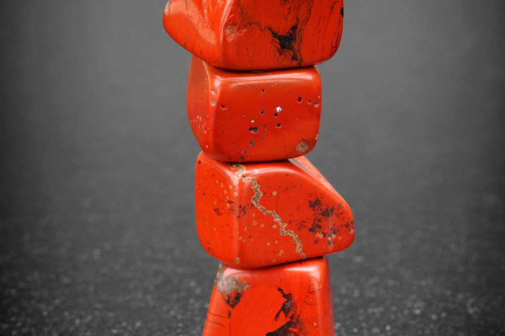 Ultimate List of 34 Red Gemstones and Crystals: Names, Pictures ...