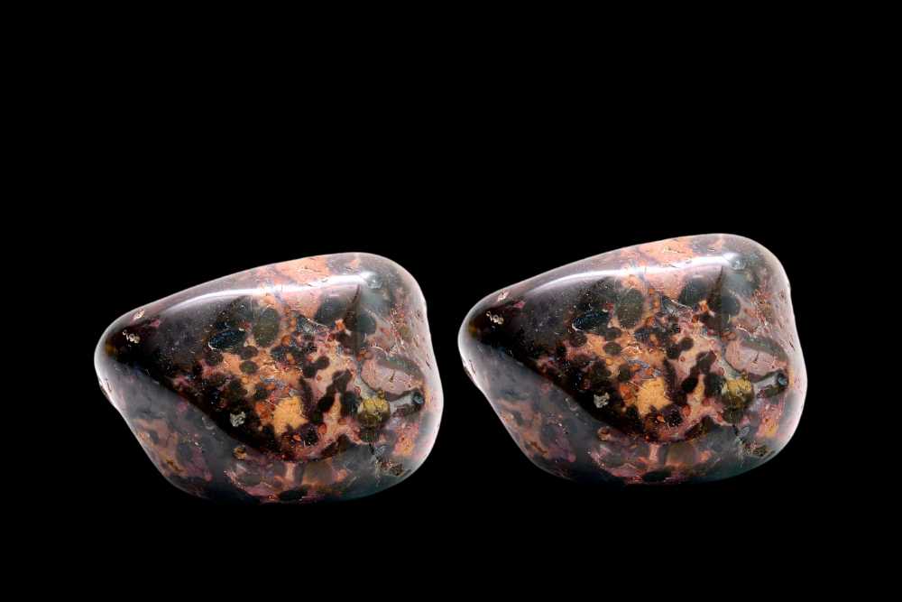 Ultimate Guide To Agate Stone: Meanings, Properties, Facts & More