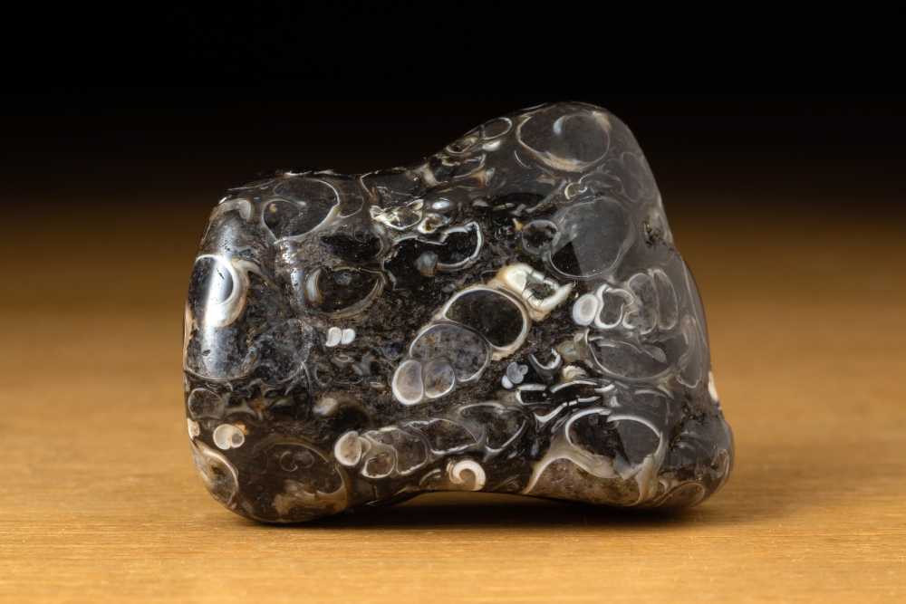 Ultimate Guide To Agate Stone: Meanings, Properties, Facts & More