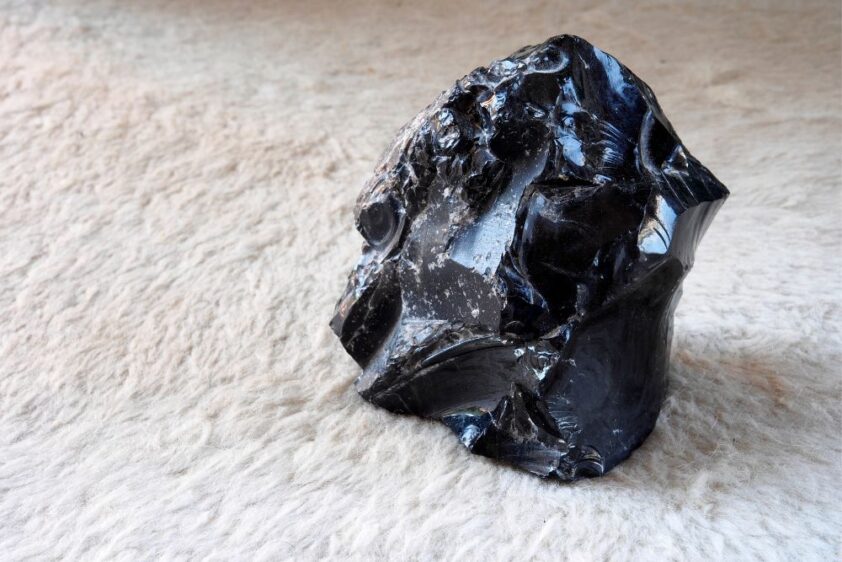 Obsidian Crystal: Beginners Guide to Chakra Energy, Spiritual Growth ...