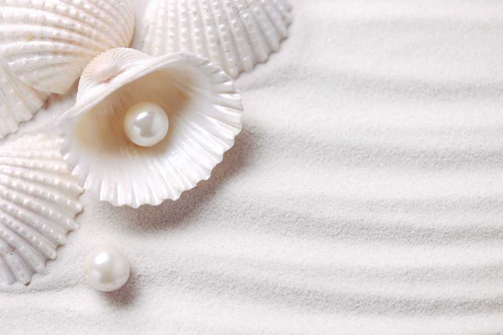 Pearl Stone: Beginners Guide to Chakra Energy, Spiritual Growth & Healing