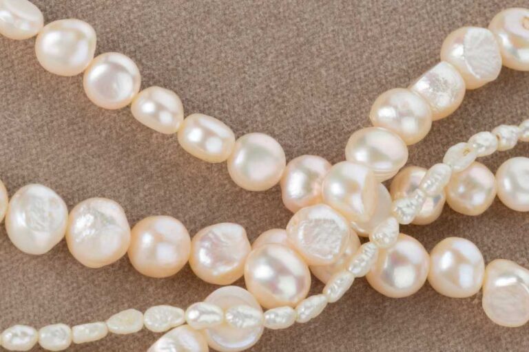 Freshwater Pearls: Complete Buying Guide, Meaning, Uses, Properties & Facts