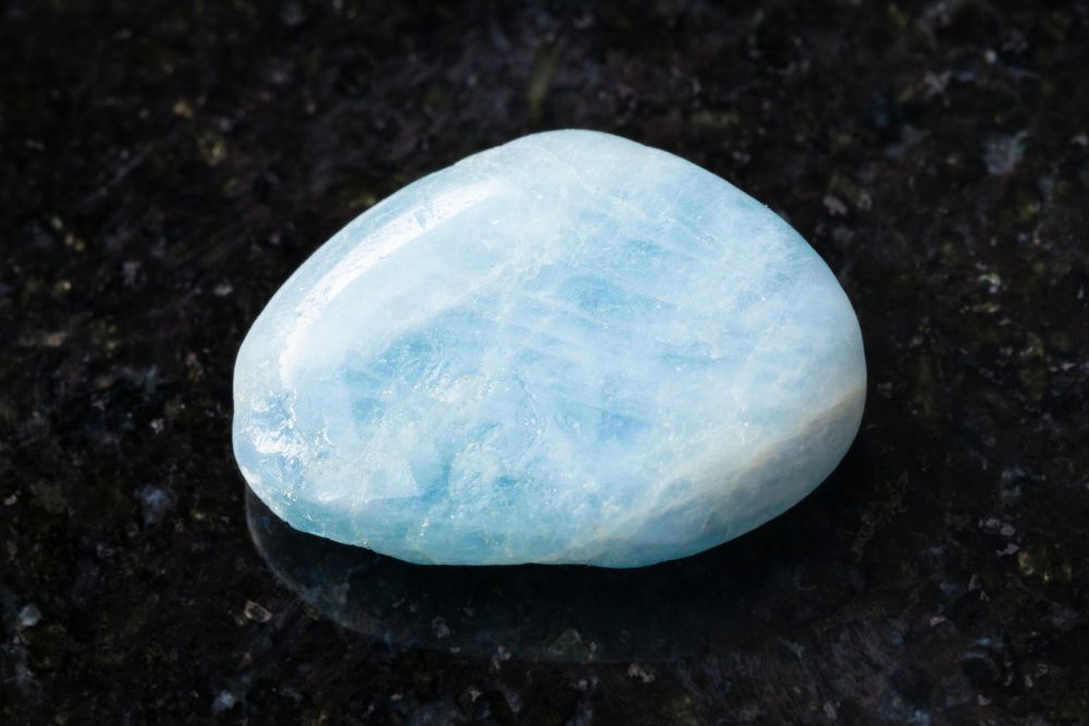 Blue Beryl(Maxixe): Complete Buying Guide, Meanings, Properties & Facts