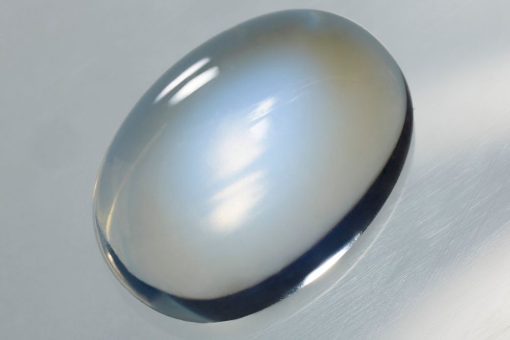 White Moonstone: Complete Buying Guide, Meanings, Properties & Facts